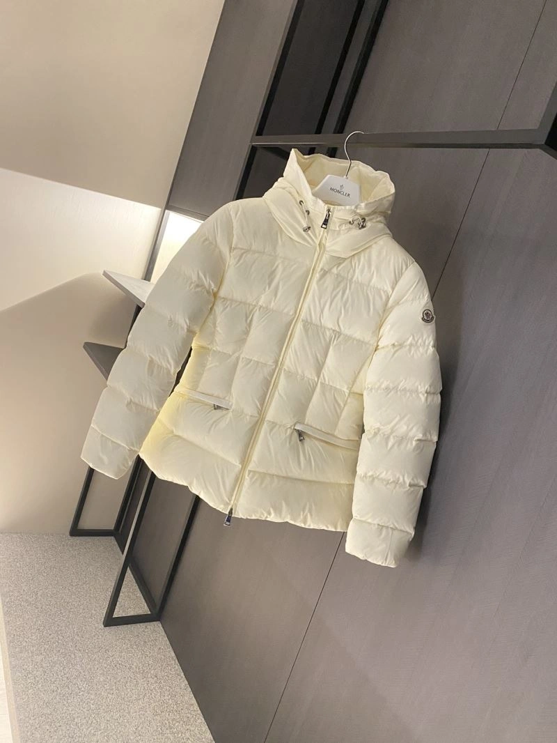 Accurate model Moncler Down Jackets