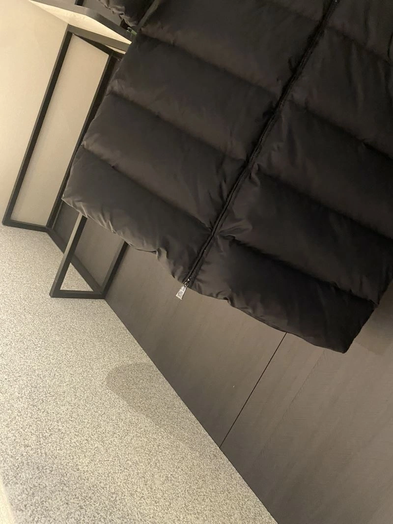 Exact replica Moncler Down Jackets