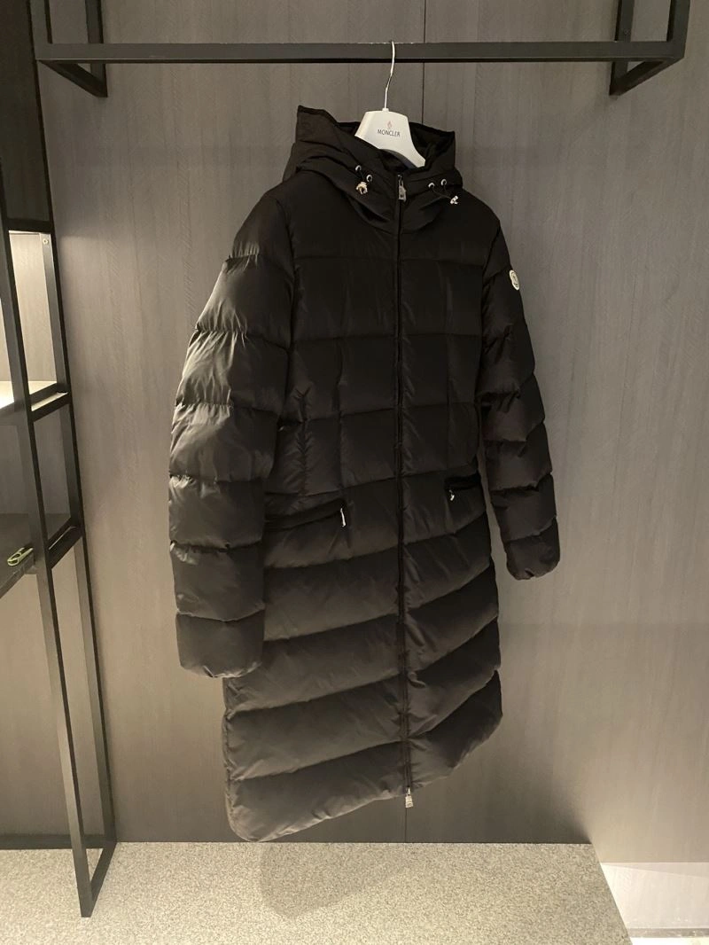 Exact replica Moncler Down Jackets
