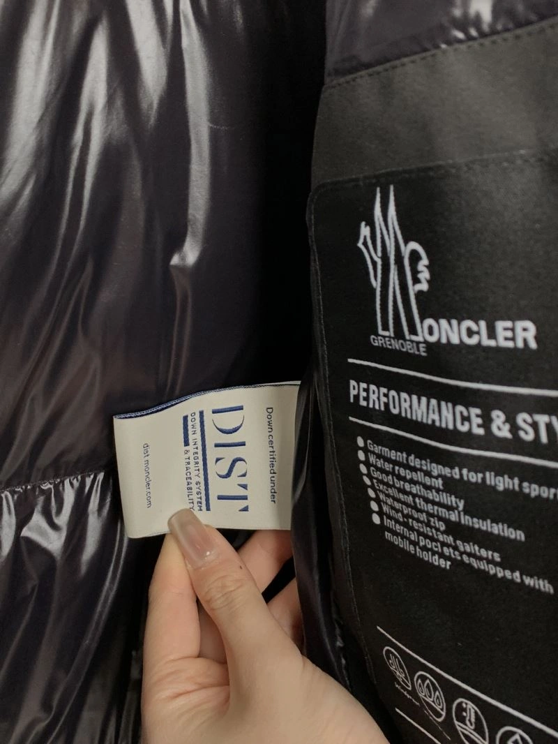 Low-cost Moncler Down Jackets