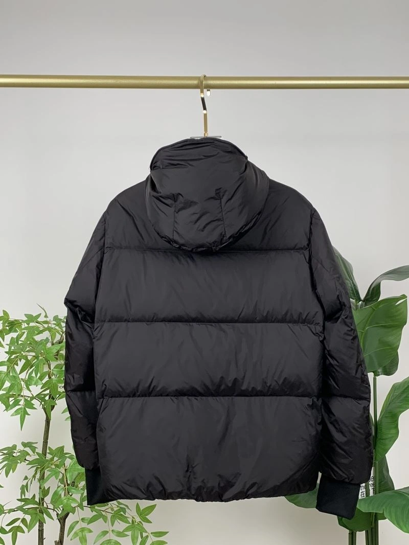 Low-cost Moncler Down Jackets