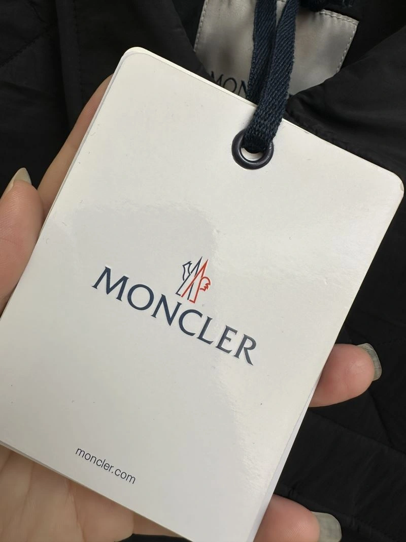 Low-cost Moncler Down Jackets