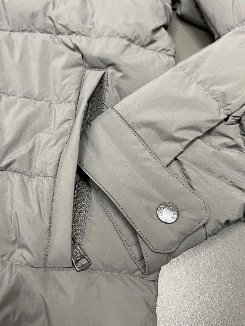 Accurate model Moncler Down Jackets
