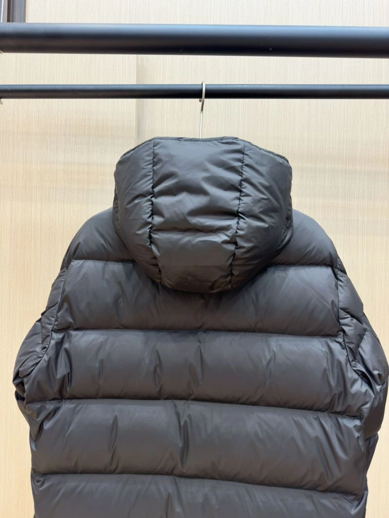 Bargain Moncler Down Jackets