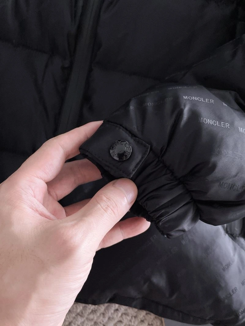 High fidelity Moncler Down Jackets