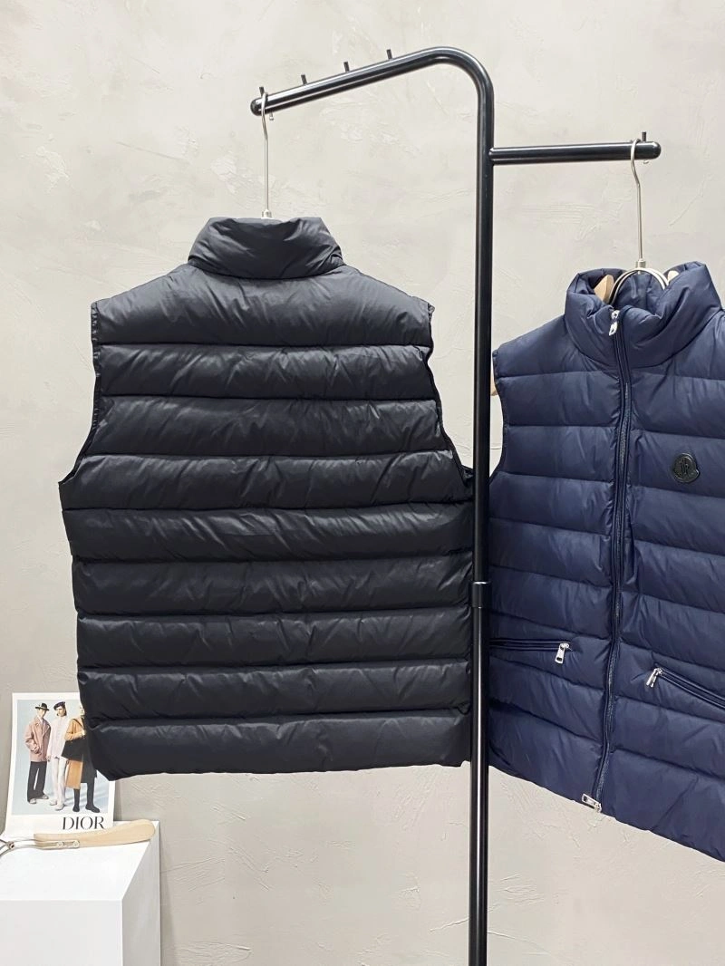 Exact replica Moncler Down Jackets