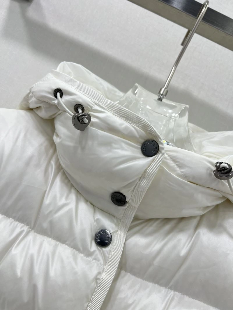 Inexpensive Moncler Down Jackets