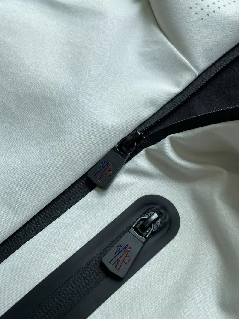 Low-cost Moncler Down Jackets