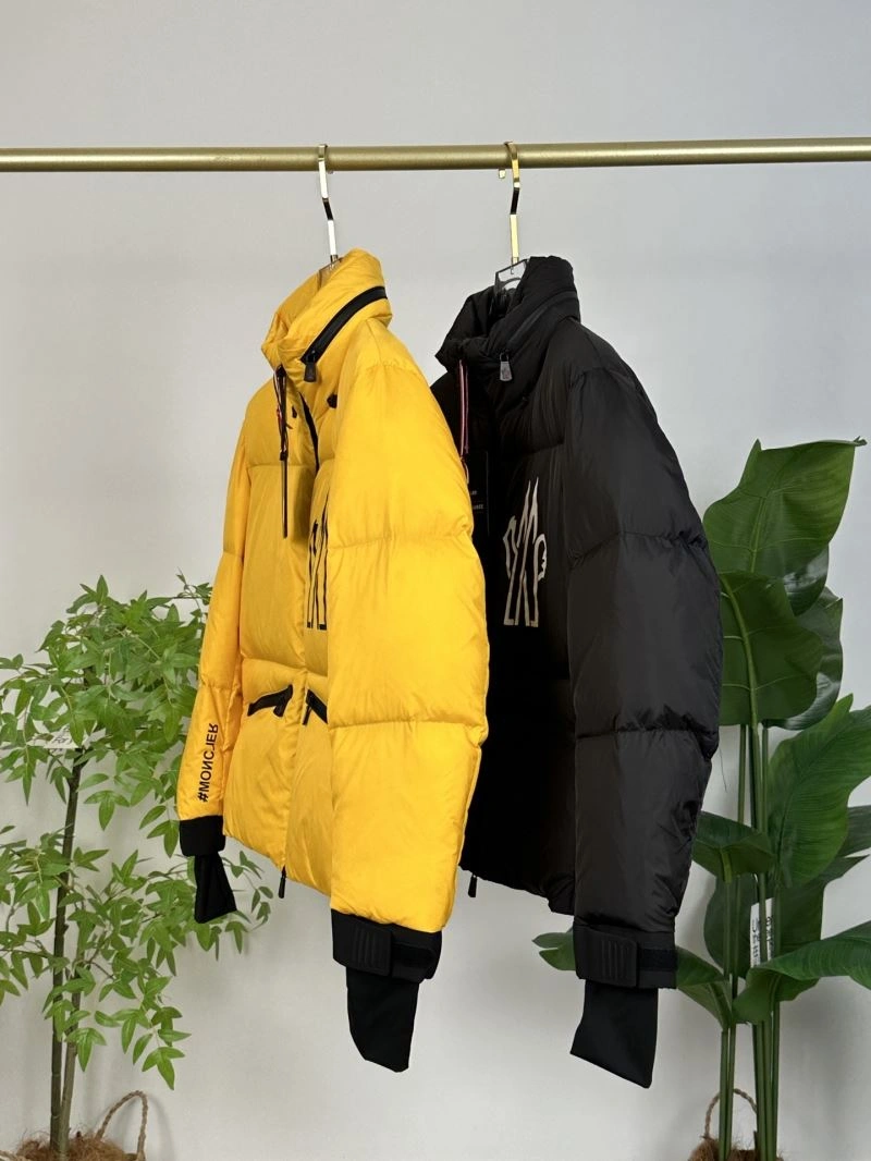 Low-cost Moncler Down Jackets