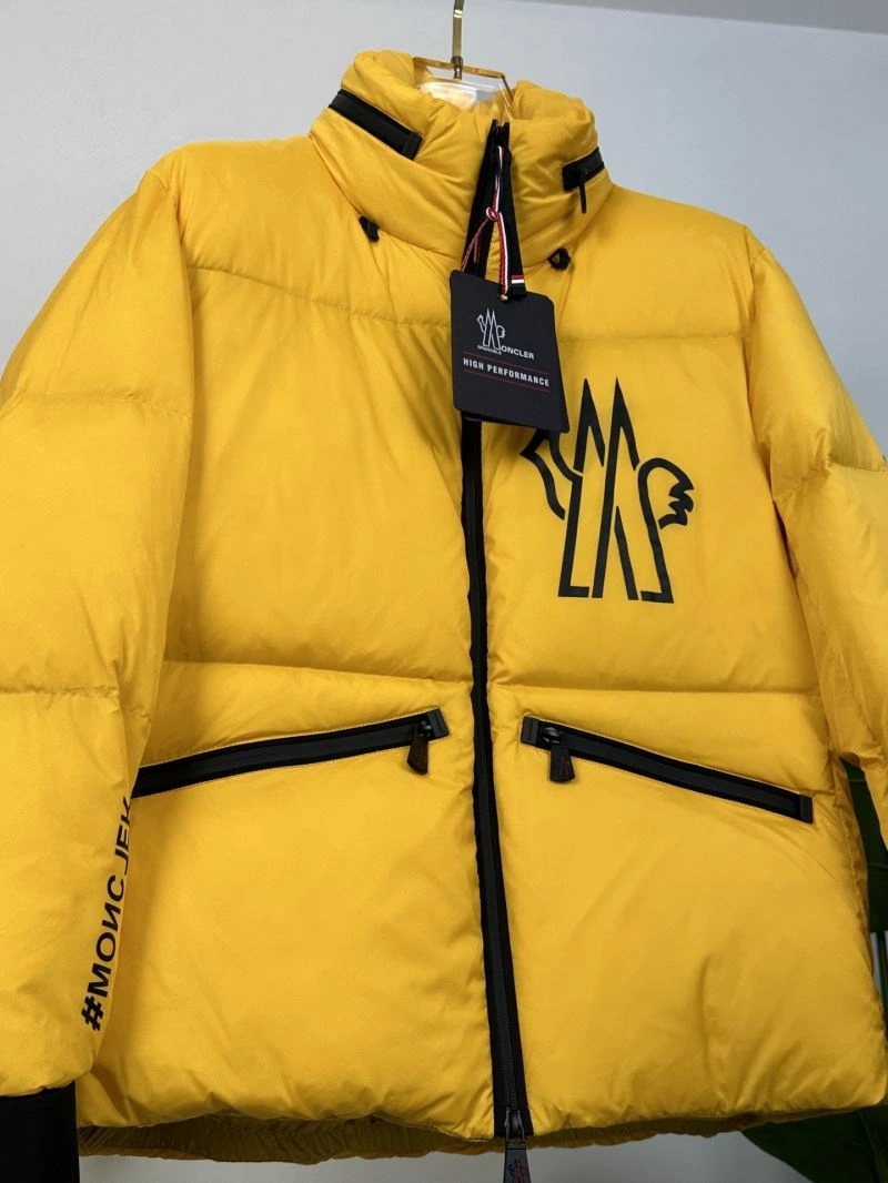 Low-cost Moncler Down Jackets