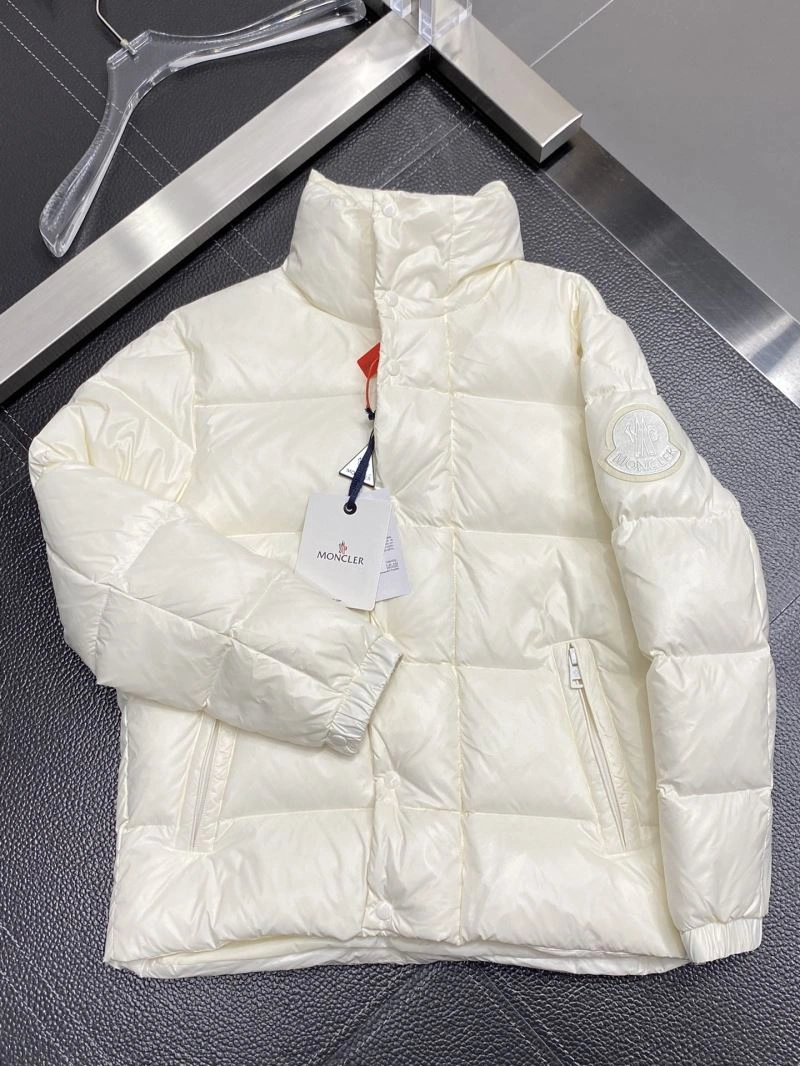 Accurate model Moncler Down Jackets
