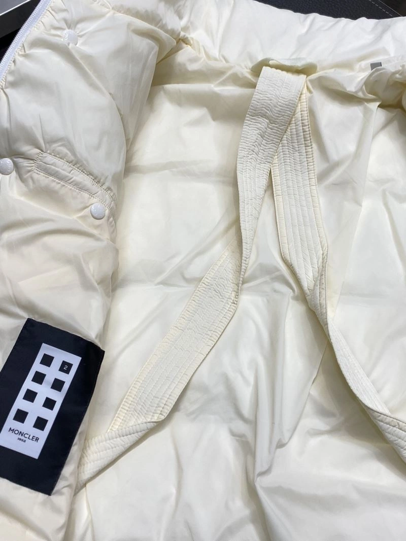 Accurate model Moncler Down Jackets