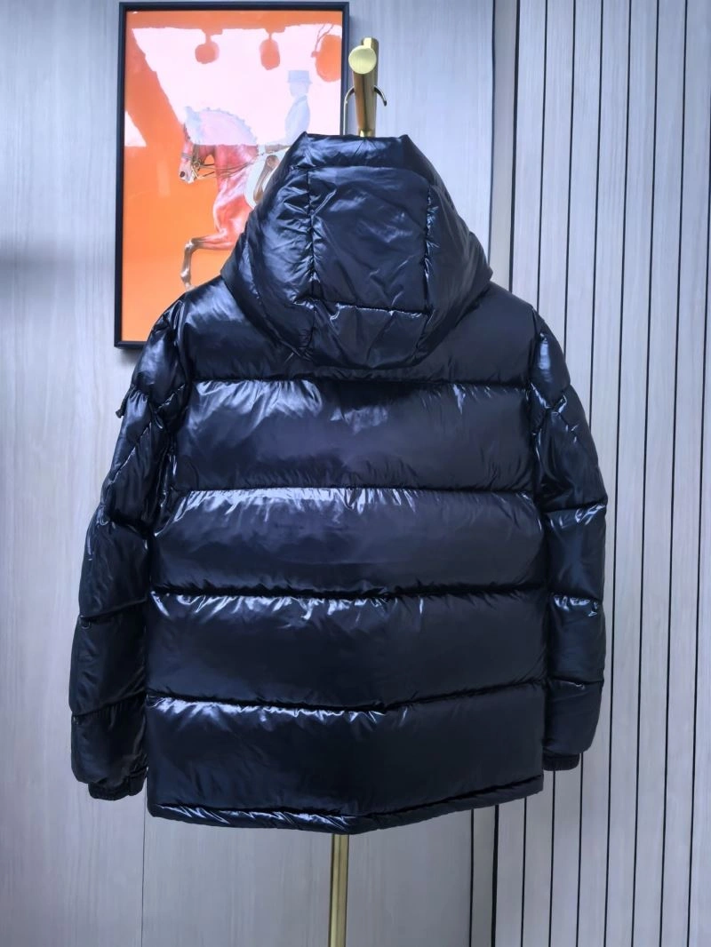 Accurate model Moncler Down Jackets