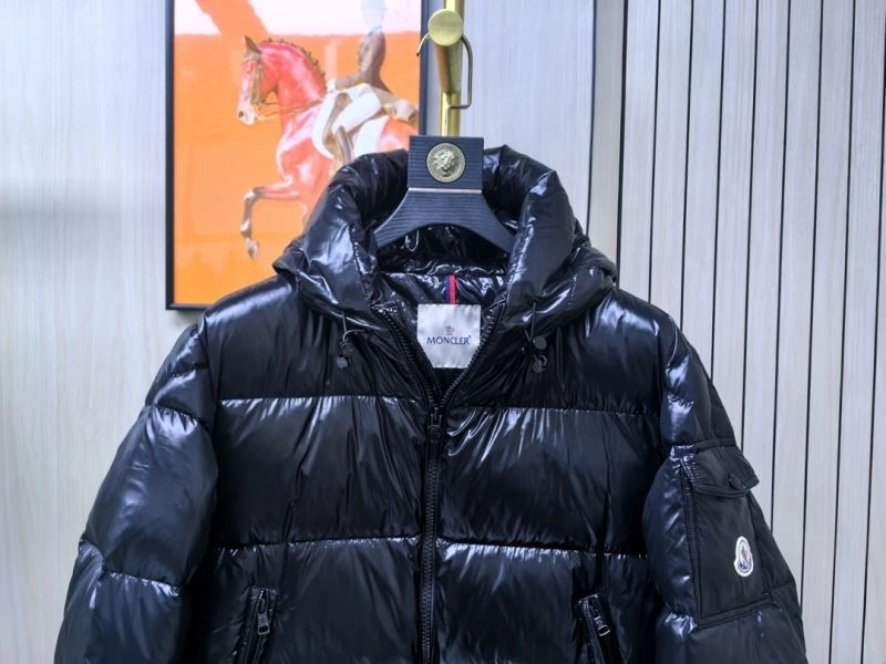 Accurate model Moncler Down Jackets