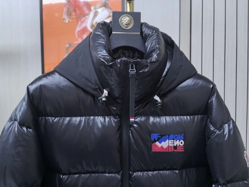 Accurate model Moncler Down Jackets