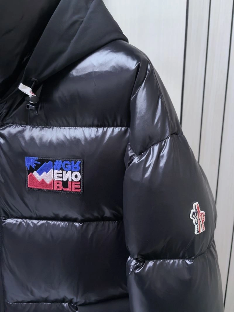 Accurate model Moncler Down Jackets