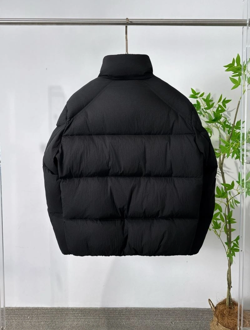 Inexpensive Moncler Down Jackets
