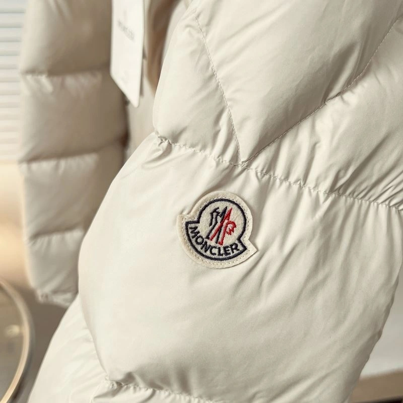 Low-cost Moncler Down Jackets