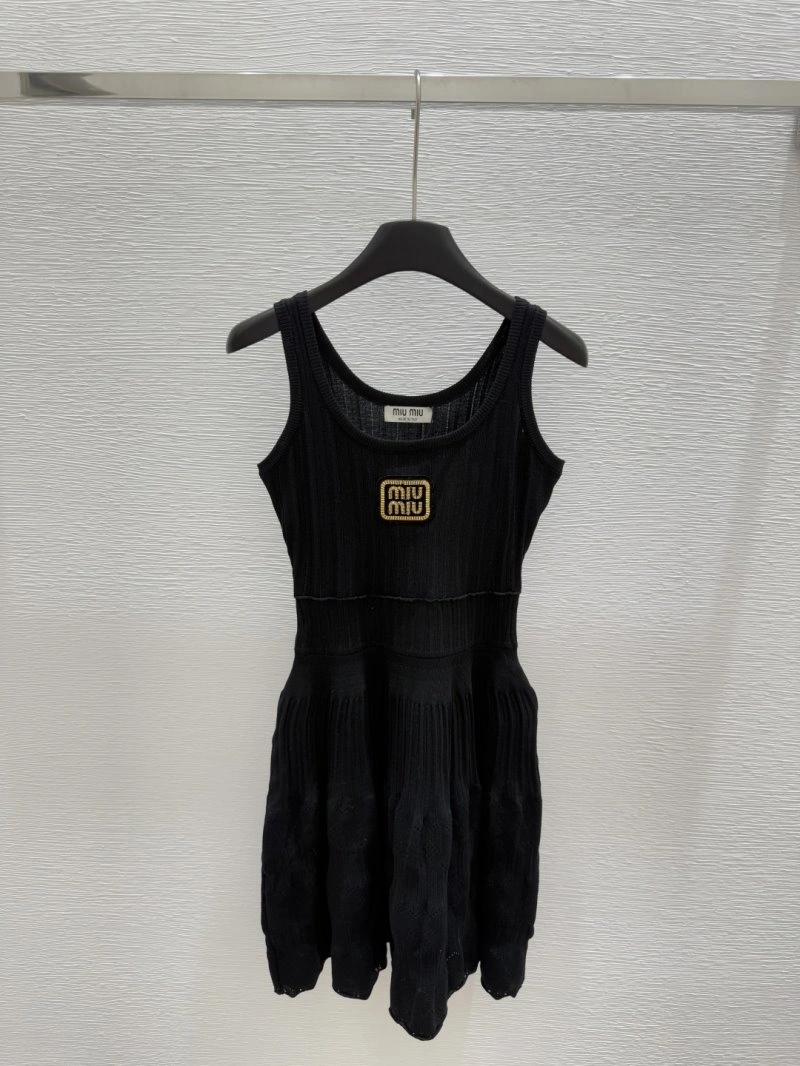 Discounted Moncler Dress