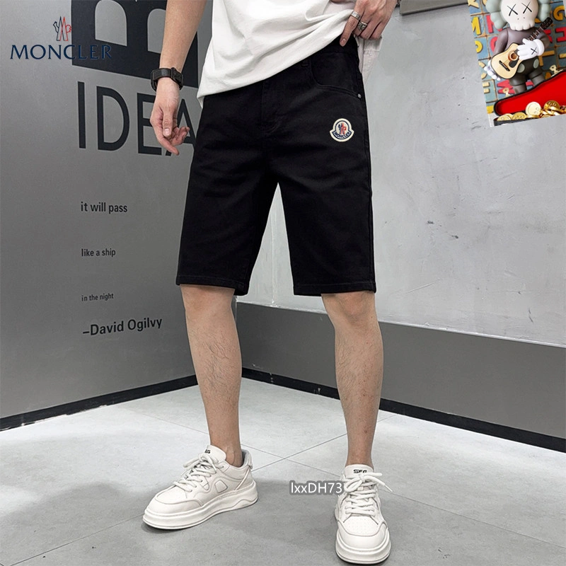 Top match Moncler Jeans