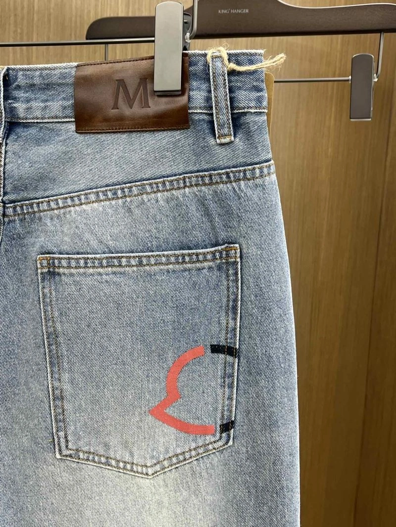 Top match Moncler Jeans