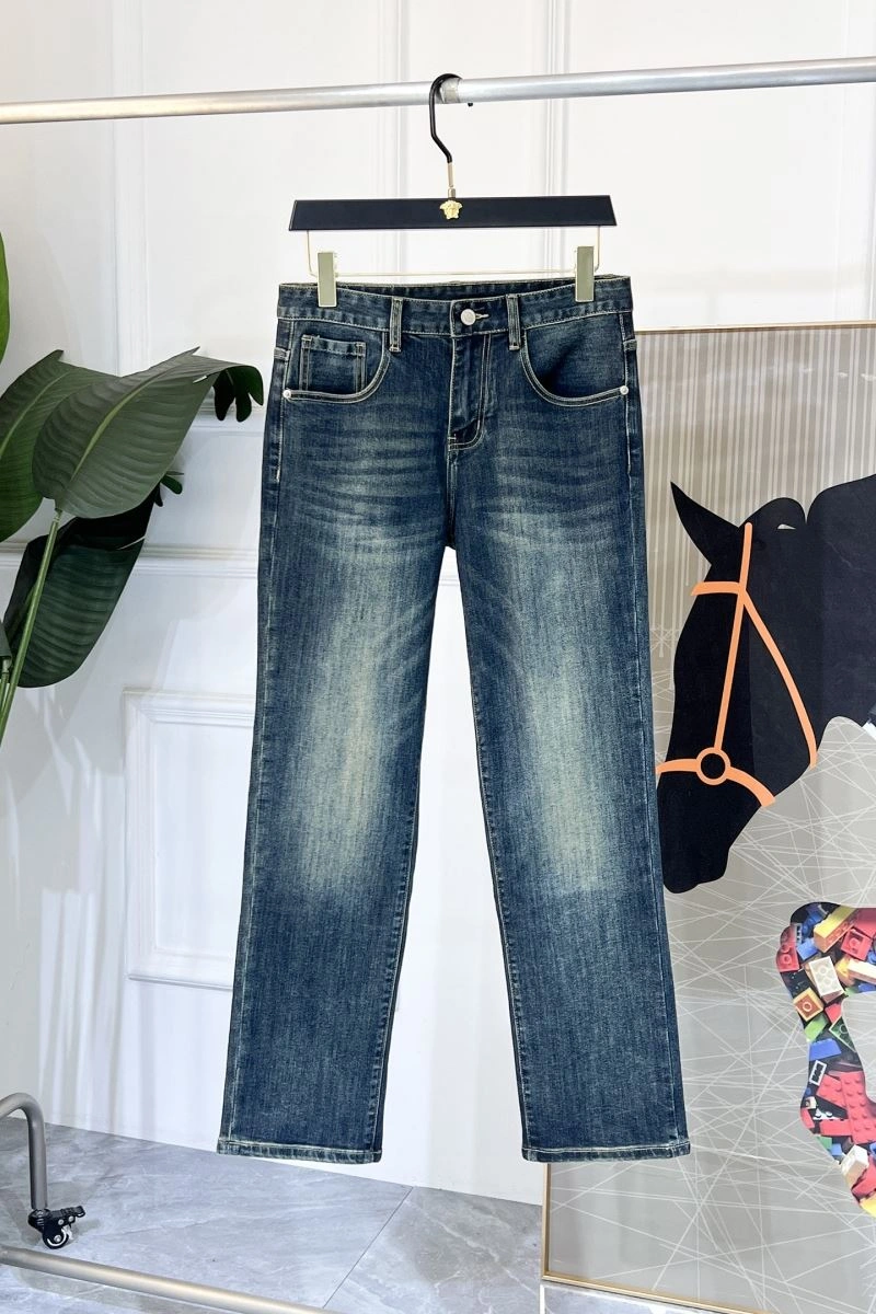 Accurate model Moncler Jeans