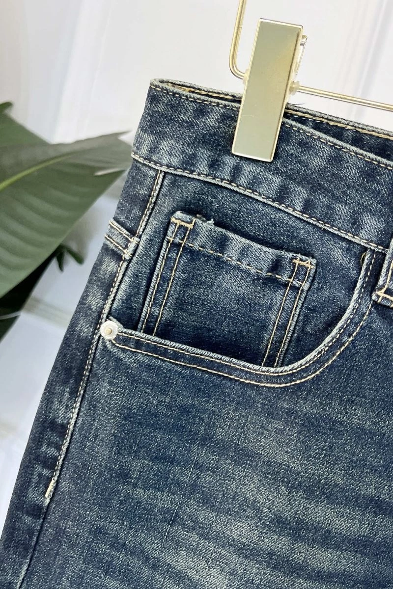Accurate model Moncler Jeans