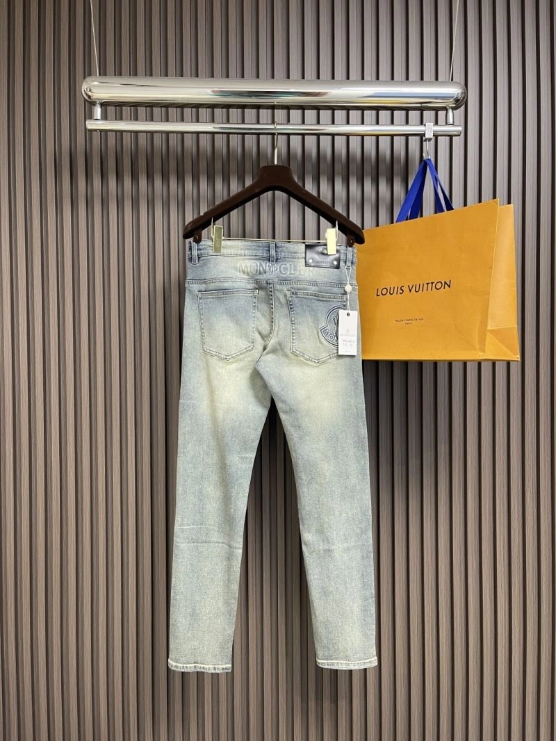 Accurate model Moncler Jeans