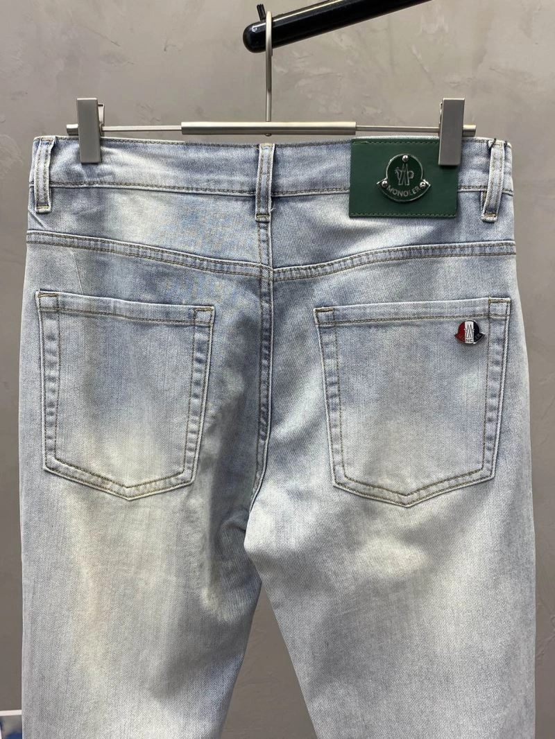 Low-cost Moncler Jeans