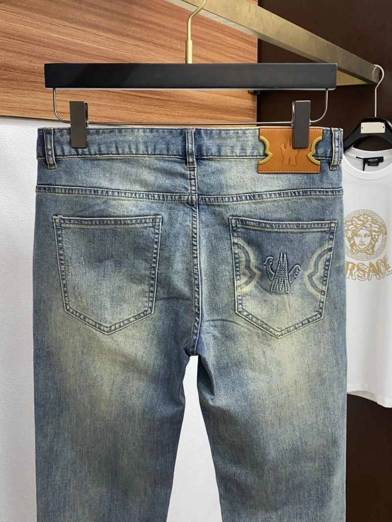 Low-cost Moncler Jeans