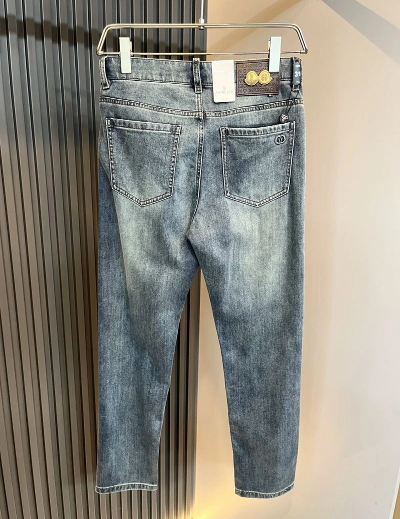 Low-cost Moncler Jeans