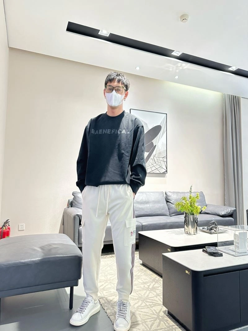 Indistinguishable Moncler Long Pants