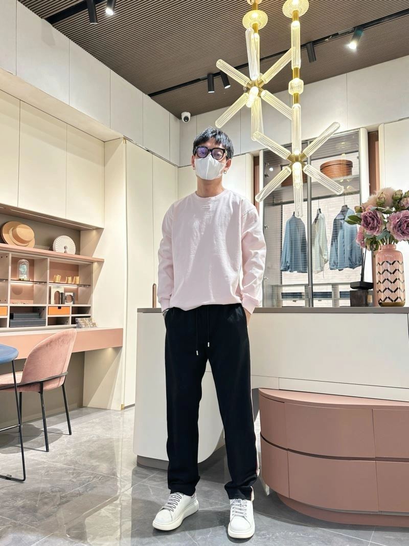 Factory-made Moncler Long Pants