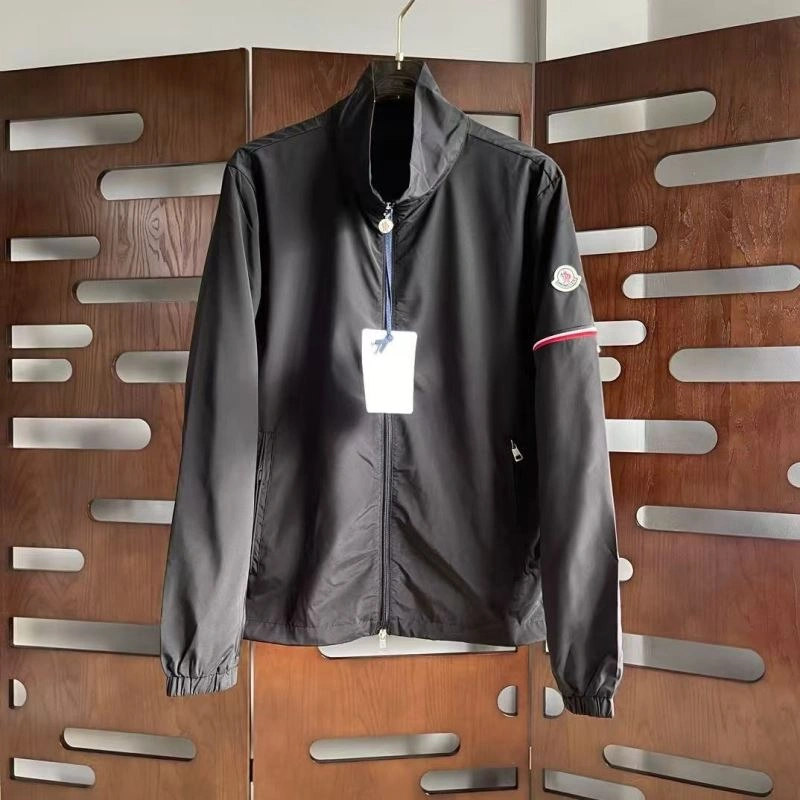 Low-cost Moncler Outwear