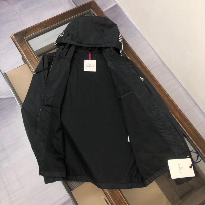 Brand-original Moncler Outwear