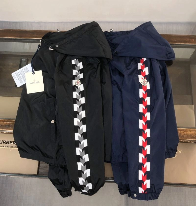 Official Moncler Outwear