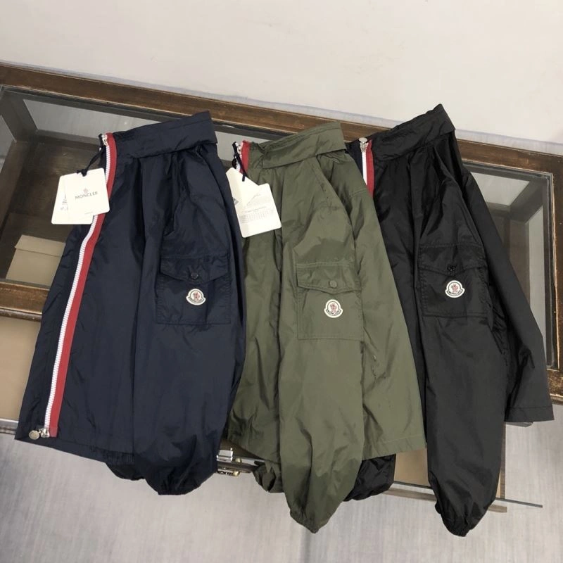 Top match Moncler Outwear