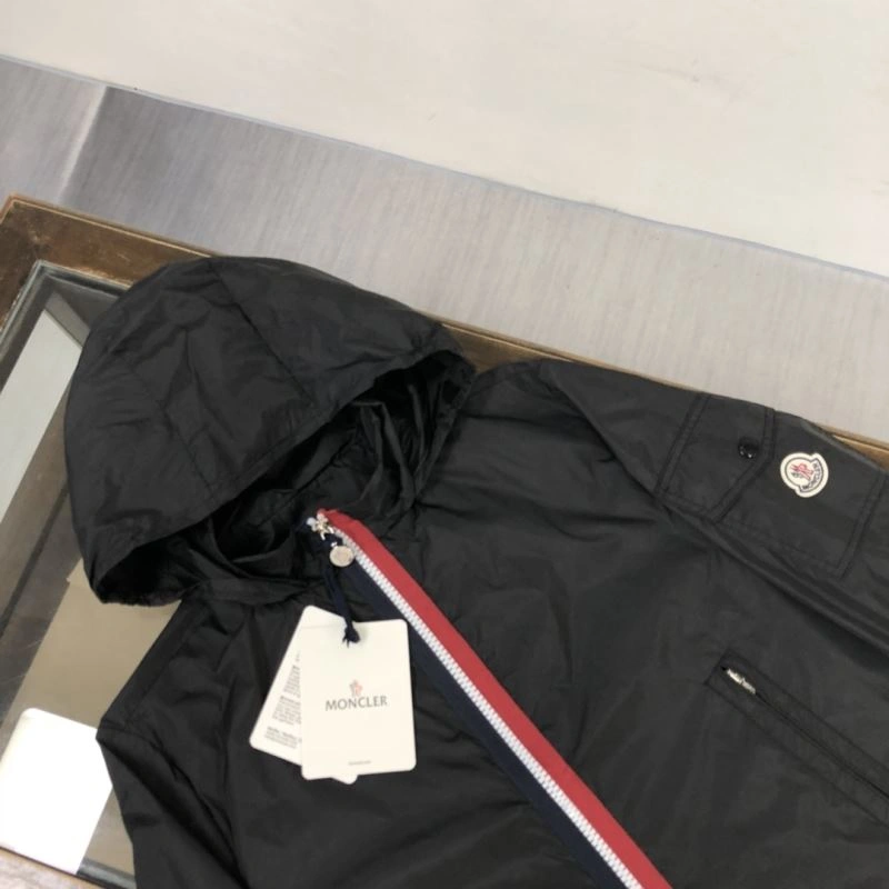 Top match Moncler Outwear