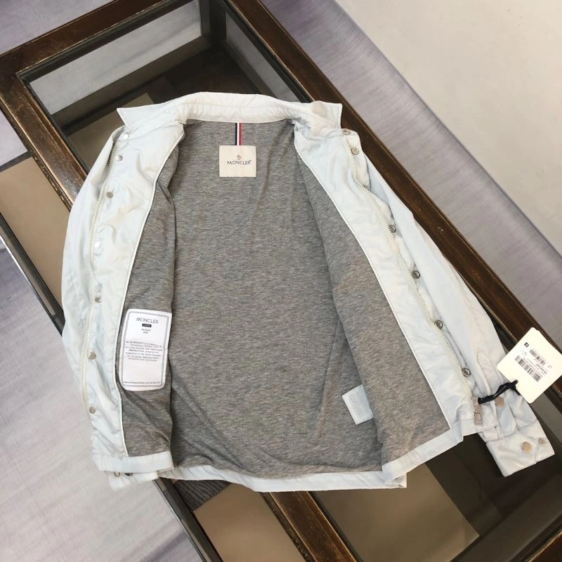 High fidelity Moncler Outwear