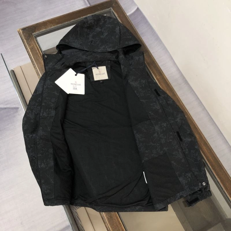 High fidelity Moncler Outwear