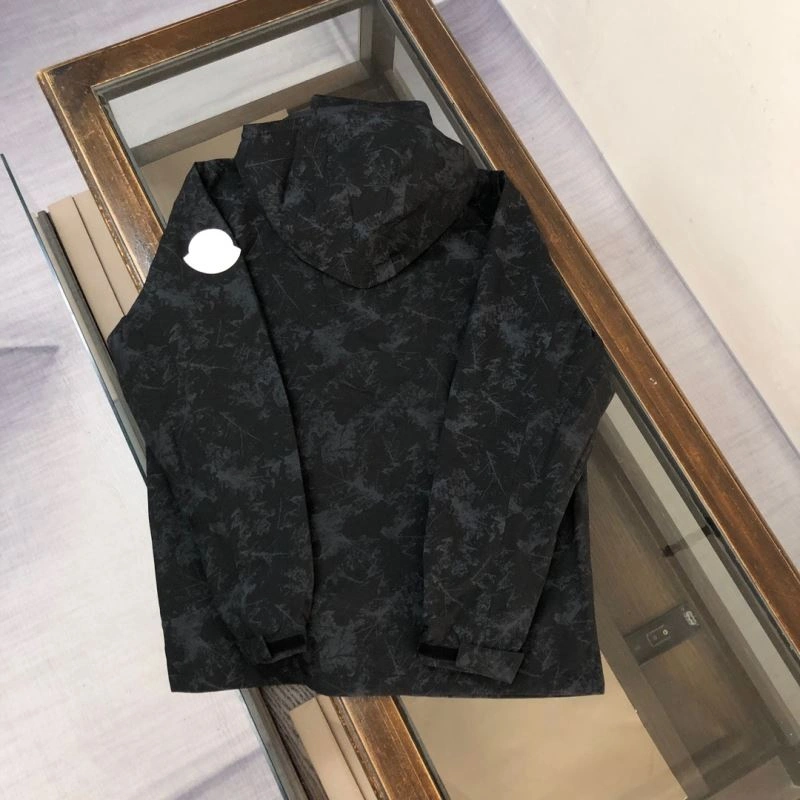 High fidelity Moncler Outwear