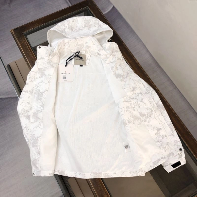 Top match Moncler Outwear