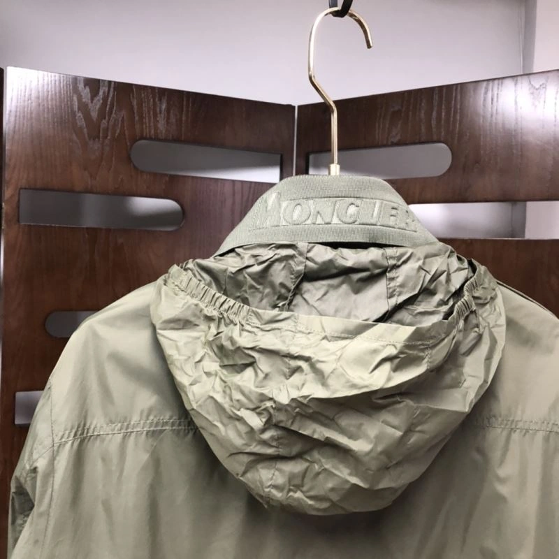 Bargain Moncler Outwear