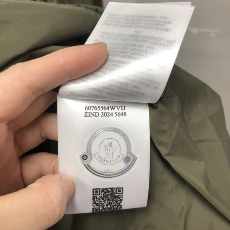 Bargain Moncler Outwear