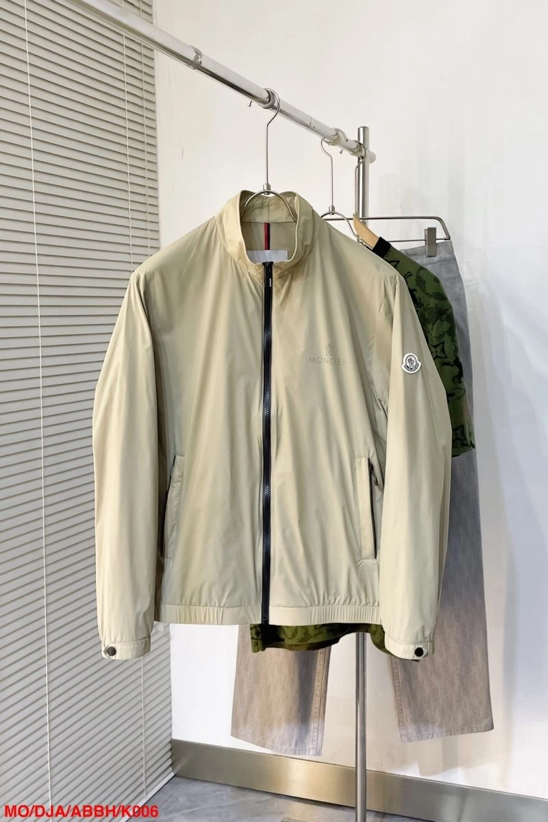 Bargain Moncler Outwear