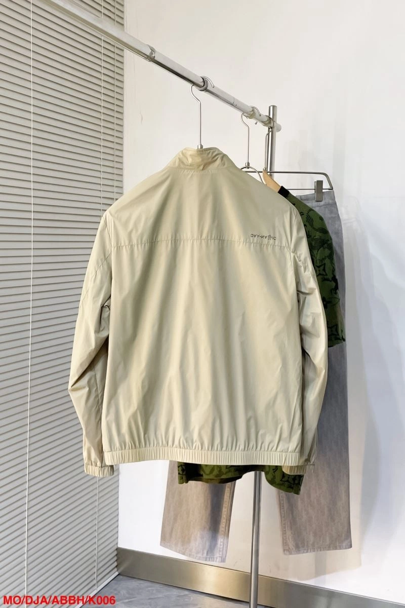 Bargain Moncler Outwear