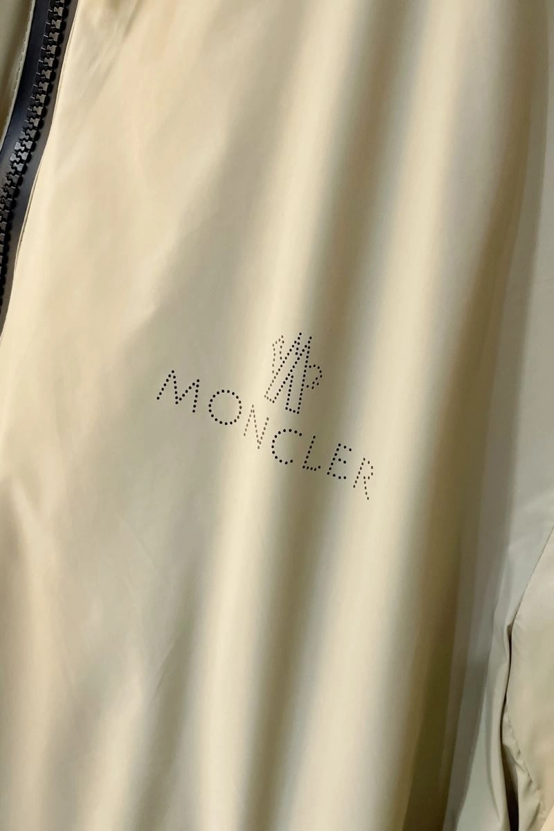 Bargain Moncler Outwear