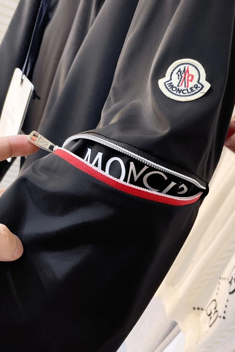 High fidelity Moncler Outwear