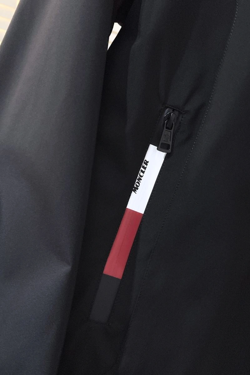 Accurate model Moncler Outwear