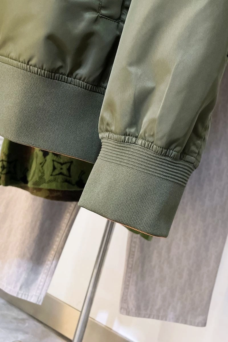Accurate model Moncler Outwear